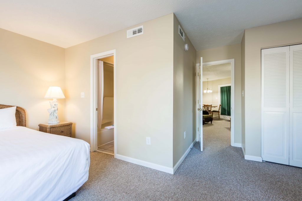 Accommodations – Country Club Villas