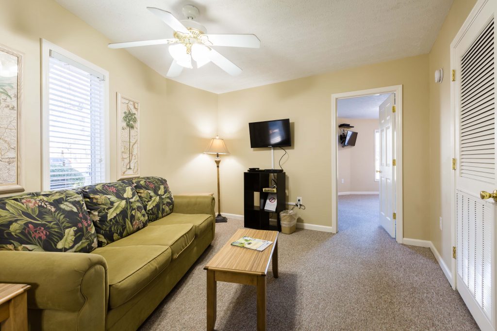 Accommodations – Country Club Villas